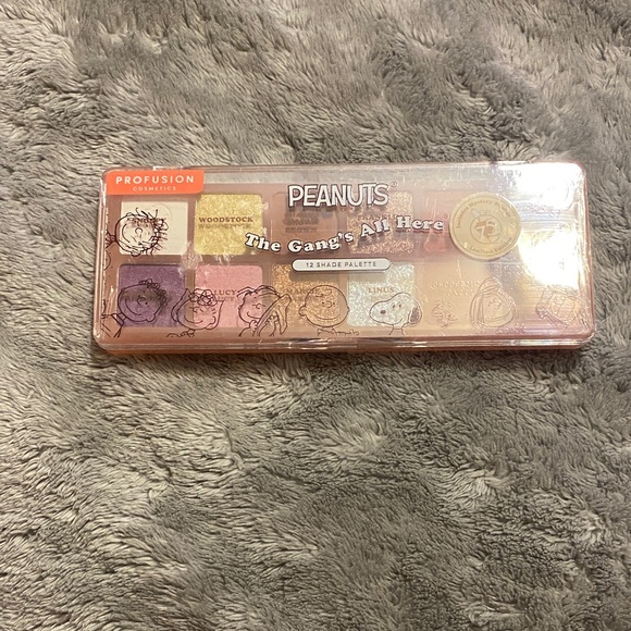 Peanuts | Makeup | Peanuts X Profusion The Gangs All Here Palette ...